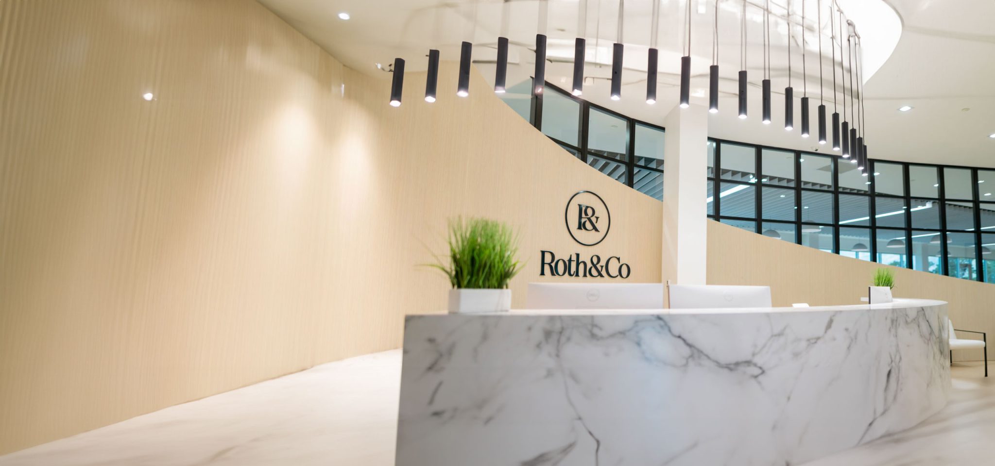 About – Roth&Co